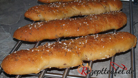 Schwäbische Seelen - Rezept für die Stangen bzw. Brötchen